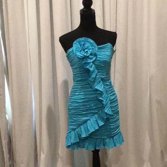 Liv Foster | Dresses | Nwt Elegant Blue Strapless Summer Cocktail Dress ...
